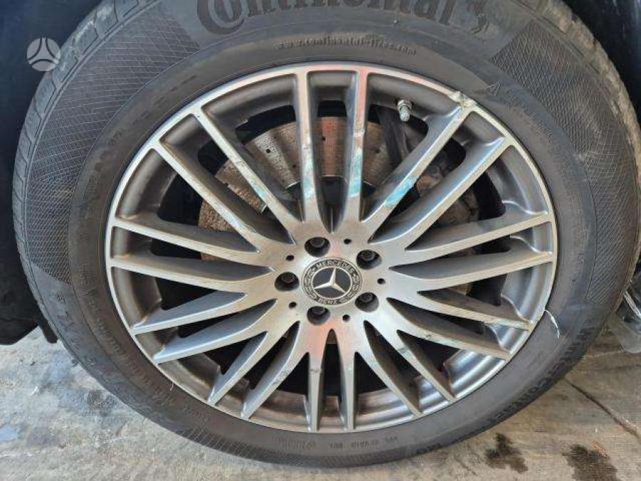 Grey Mercedes-Benz GLC 220 2024 in Druskininkai, with an engine capacity of 1.99 L and mileage of 53 thousand km for 36179 €, photo 20 on AUTOMOTO.COM.LV
