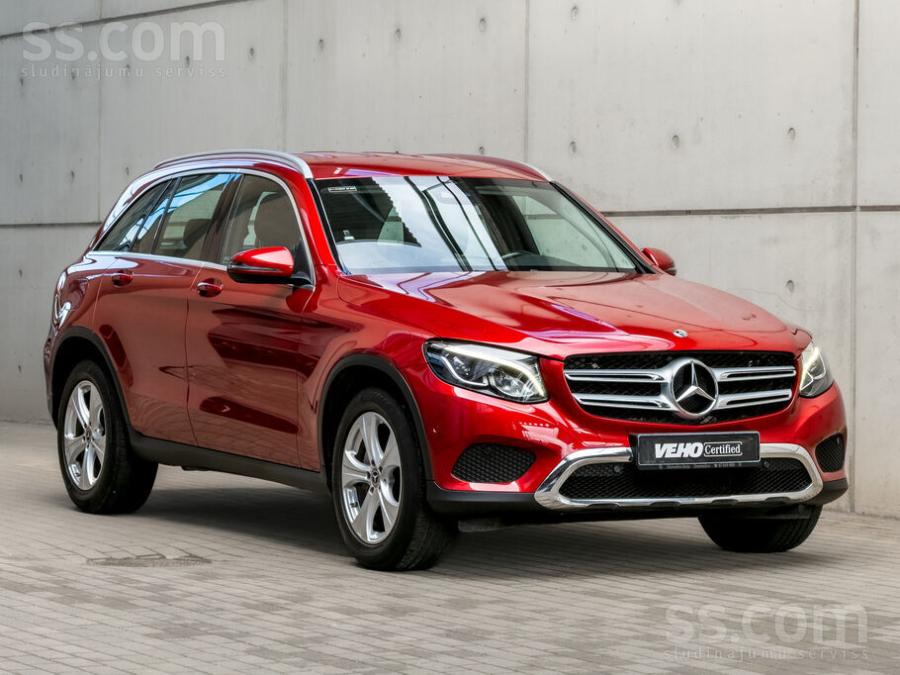 Red Mercedes-Benz GLC 220 2017 in Riga, with an engine capacity of 2.20 L and mileage of 127 thousand km for 23900 €, photo 1 on AUTOMOTO.COM.LV