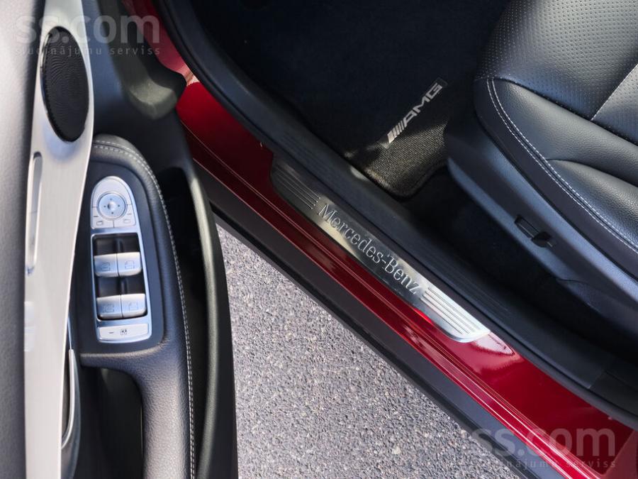 Red Mercedes-Benz GLC 220 2017 in Riga, with an engine capacity of 2.20 L and mileage of 127 thousand km for 23900 €, photo 18 on AUTOMOTO.COM.LV