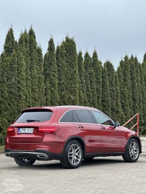 Red Mercedes-Benz GLC 220 2018 in Vilnius, with an engine capacity of 2.10 L and mileage of 292 thousand km for 17900 €, photo 16 on AUTOMOTO.COM.LV