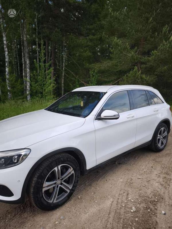 Balts Mercedes-Benz GLC 220 2015 Klaipėda, ar dzinēja tilpumu 2.14 L un nobraukumu 196 tūkst. km par 16300 €, foto 2 vietnē AUTOMOTO.COM.LV
