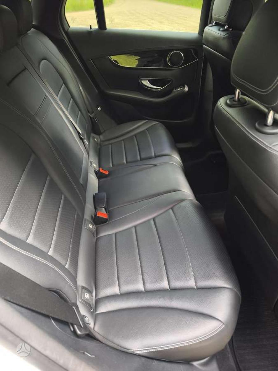 Balts Mercedes-Benz GLC 220 2015 Klaipėda, ar dzinēja tilpumu 2.14 L un nobraukumu 196 tūkst. km par 16300 €, foto 7 vietnē AUTOMOTO.COM.LV