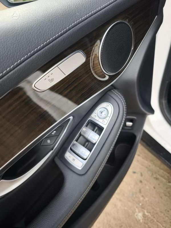 Balts Mercedes-Benz GLC 220 2015 Klaipėda, ar dzinēja tilpumu 2.14 L un nobraukumu 196 tūkst. km par 16300 €, foto 10 vietnē AUTOMOTO.COM.LV