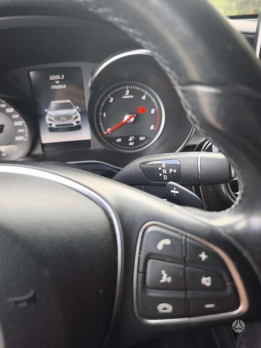 Balts Mercedes-Benz GLC 220 2015 Klaipėda, ar dzinēja tilpumu 2.14 L un nobraukumu 196 tūkst. km par 16300 €, foto 14 vietnē AUTOMOTO.COM.LV