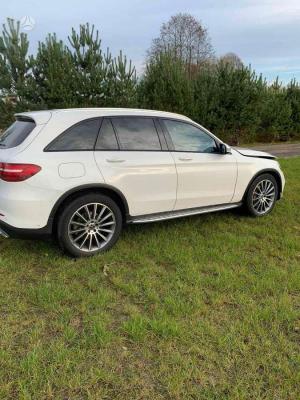 Balts Mercedes-Benz GLC 220 2016 Alīta, ar dzinēja tilpumu 0.22 L un nobraukumu 213 tūkst. km par 11000 €, foto 4 vietnē AUTOMOTO.COM.LV