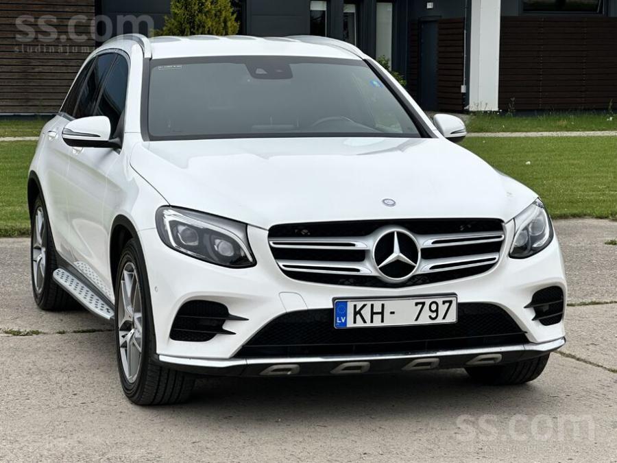 Белый Мерседес ГЛЦ 220 2016 в Рига, объемом двигателя 2.20 л и пробегом 179 тыс. км за 22590 €, фото 3 на AUTOMOTO.COM.LV