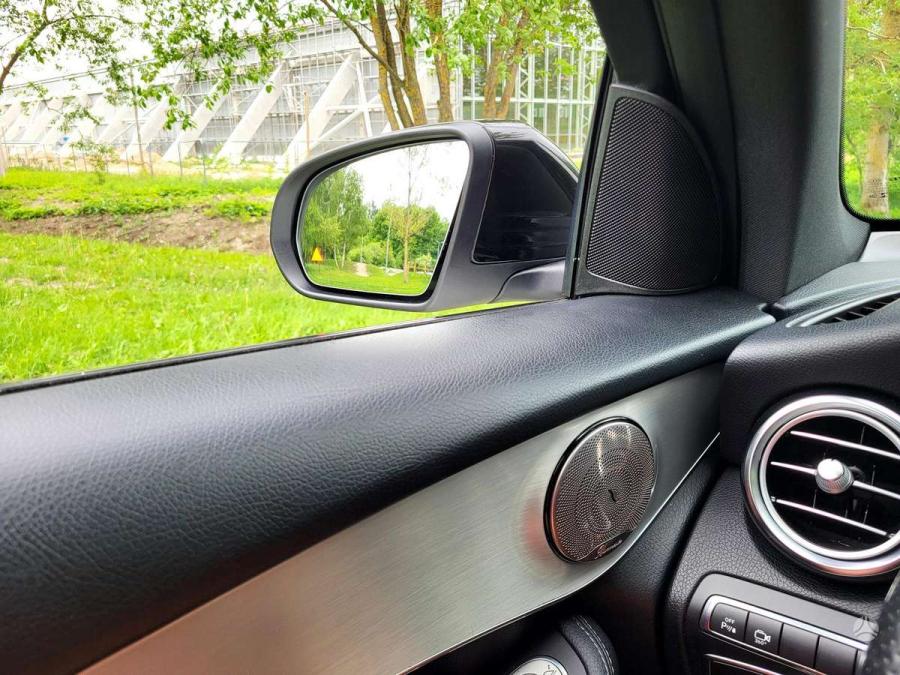 Balts Mercedes-Benz GLC 220 2017 Šauļi, ar dzinēja tilpumu 2.20 L un nobraukumu 225 tūkst. km par 24500 €, foto 31 vietnē AUTOMOTO.COM.LV