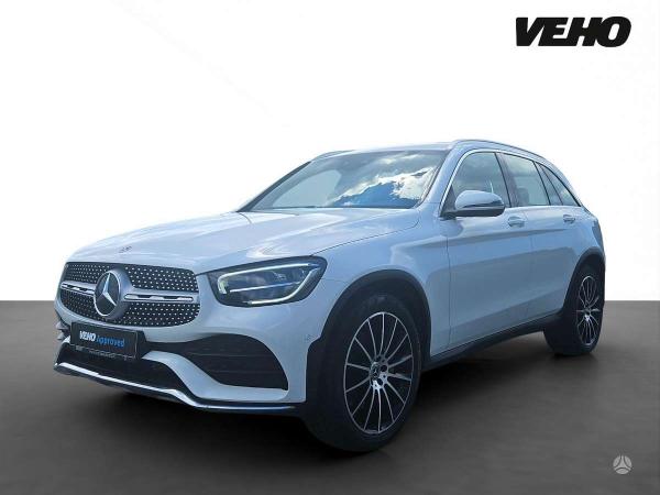 White Mercedes-Benz GLC 220 2019 in Klaipeda, with an engine capacity of 1.95 L and mileage of 215 thousand km for 29500 €, photo 1 on AUTOMOTO.COM.LV