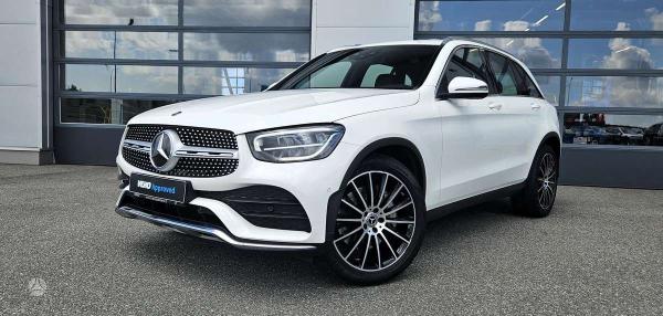 White Mercedes-Benz GLC 220 2019 in Klaipeda, with an engine capacity of 1.95 L and mileage of 215 thousand km for 29500 €, photo 9 on AUTOMOTO.COM.LV