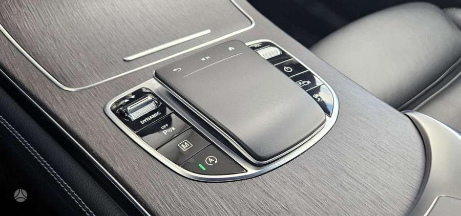 Balts Mercedes-Benz GLC 220 2019 Klaipėda, ar dzinēja tilpumu 1.95 L un nobraukumu 215 tūkst. km par 29500 €, foto 27 vietnē AUTOMOTO.COM.LV