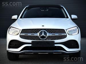 Balts Mercedes-Benz GLC 220 2020 Rīga, ar dzinēja tilpumu 2.20 L un nobraukumu 200 tūkst. km par 45500 €, foto 1 vietnē AUTOMOTO.COM.LV