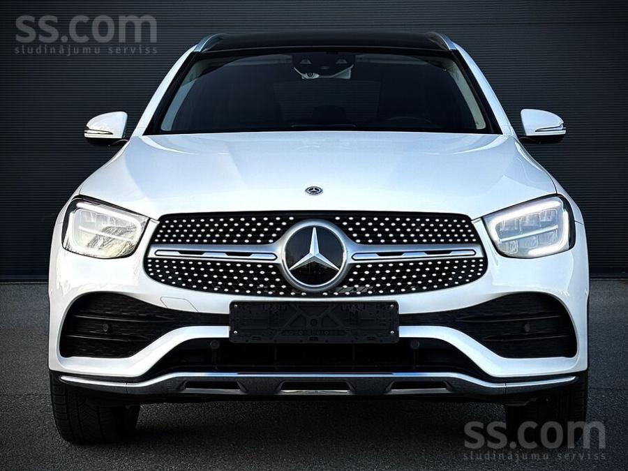 Balts Mercedes-Benz GLC 220 2020 Rīga, ar dzinēja tilpumu 2.20 L un nobraukumu 200 tūkst. km par 45500 €, foto 1 vietnē AUTOMOTO.COM.LV