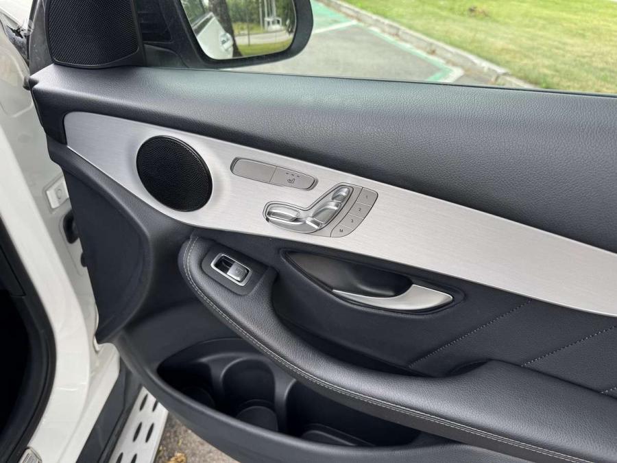 Белый Мерседес ГЛЦ 220 2022 в Таураге, объемом двигателя 1.95 л и пробегом 236 тыс. км за 26300 €, фото 14 на AUTOMOTO.COM.LV