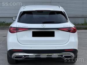 White Mercedes-Benz GLC 220 2023 in Riga, with an engine capacity of 2.00 L and mileage of 5 thousand km for 46800 €, photo 7 on AUTOMOTO.COM.LV