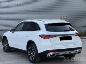 White Mercedes-Benz GLC 220 2023 in Riga, with an engine capacity of 2.00 L and mileage of 5 thousand km for 46800 €, photo 9 on AUTOMOTO.COM.LV