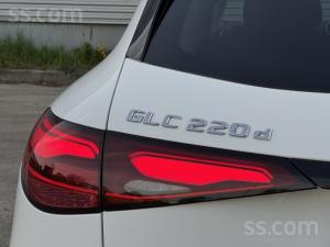 White Mercedes-Benz GLC 220 2023 in Riga, with an engine capacity of 2.00 L and mileage of 5 thousand km for 46800 €, photo 11 on AUTOMOTO.COM.LV