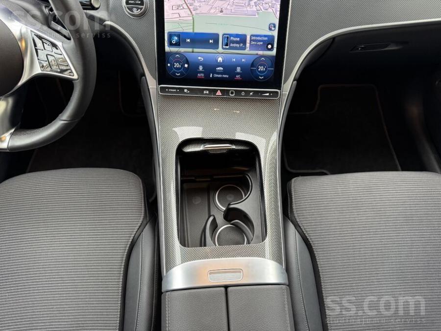 White Mercedes-Benz GLC 220 2023 in Riga, with an engine capacity of 2.00 L and mileage of 5 thousand km for 46800 €, photo 21 on AUTOMOTO.COM.LV
