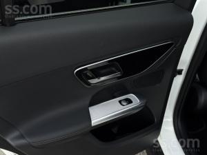 White Mercedes-Benz GLC 220 2023 in Riga, with an engine capacity of 2.00 L and mileage of 5 thousand km for 46800 €, photo 24 on AUTOMOTO.COM.LV