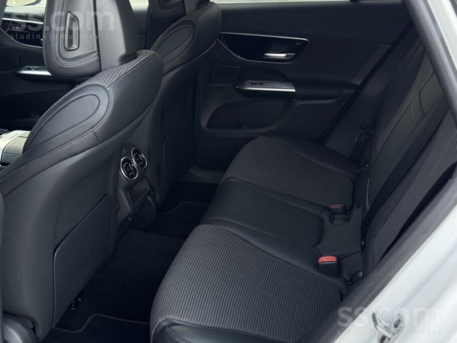 White Mercedes-Benz GLC 220 2023 in Riga, with an engine capacity of 2.00 L and mileage of 5 thousand km for 46800 €, photo 25 on AUTOMOTO.COM.LV