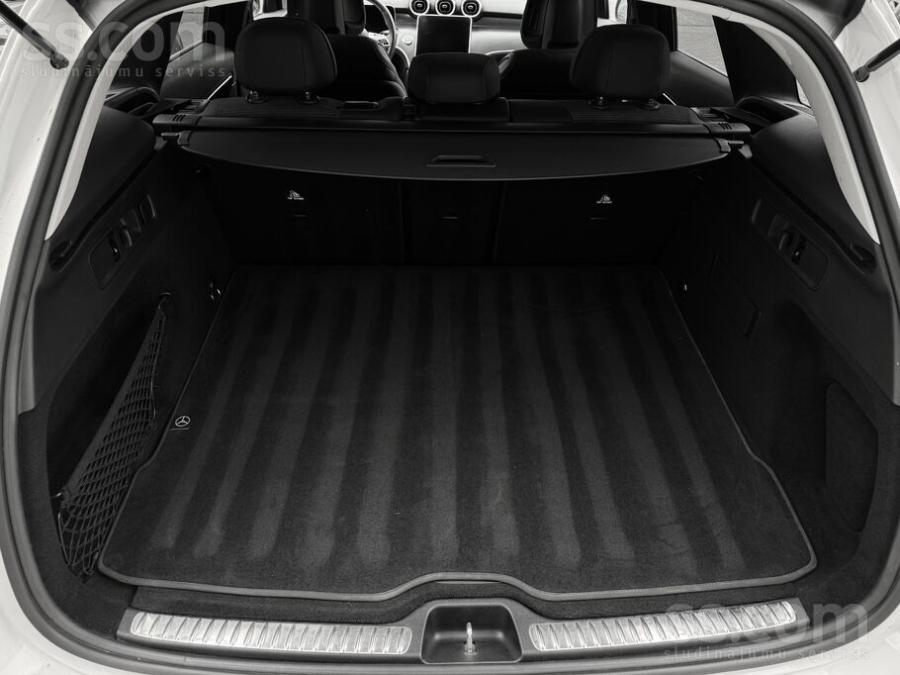 White Mercedes-Benz GLC 220 2023 in Riga, with an engine capacity of 2.00 L and mileage of 5 thousand km for 46800 €, photo 26 on AUTOMOTO.COM.LV