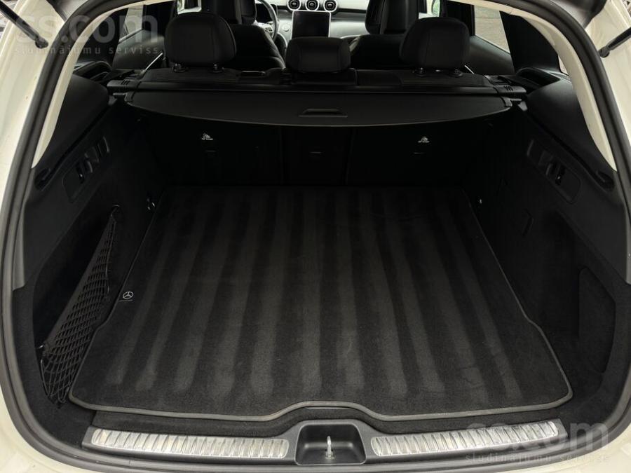 White Mercedes-Benz GLC 220 2023 in Riga, with an engine capacity of 2.00 L and mileage of 6 thousand km for 42800 €, photo 26 on AUTOMOTO.COM.LV