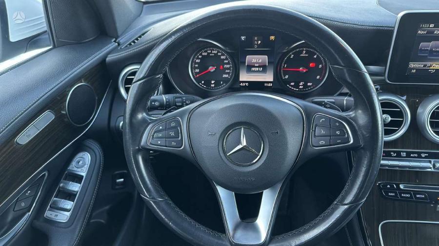 Balts Mercedes-Benz GLC 220 2015 Klaipėda, ar dzinēja tilpumu 2.20 L un nobraukumu 193 tūkst. km par 15800 €, foto 8 vietnē AUTOMOTO.COM.LV