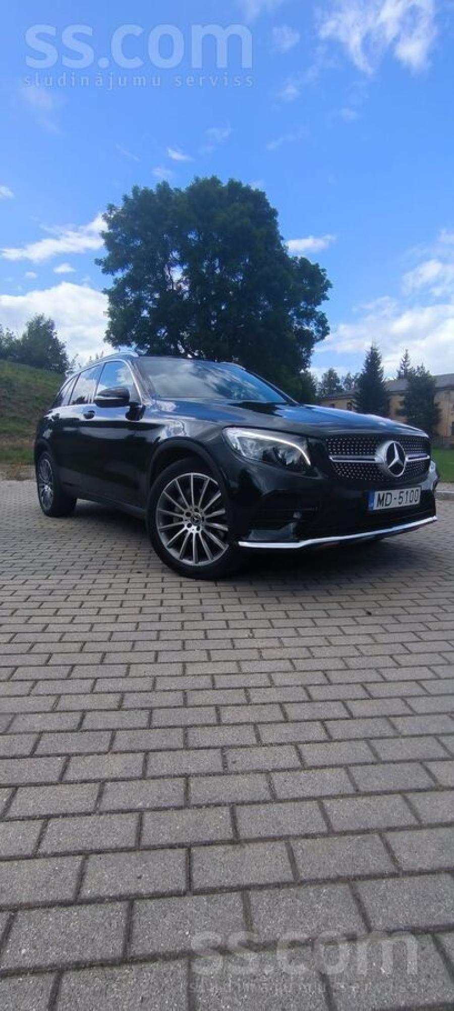 Melns Mercedes-Benz GLC 250 2015 Daugavpils, ar dzinēja tilpumu 2.20 L un nobraukumu 322 tūkst. km par 17500 €, foto 1 vietnē AUTOMOTO.COM.LV
