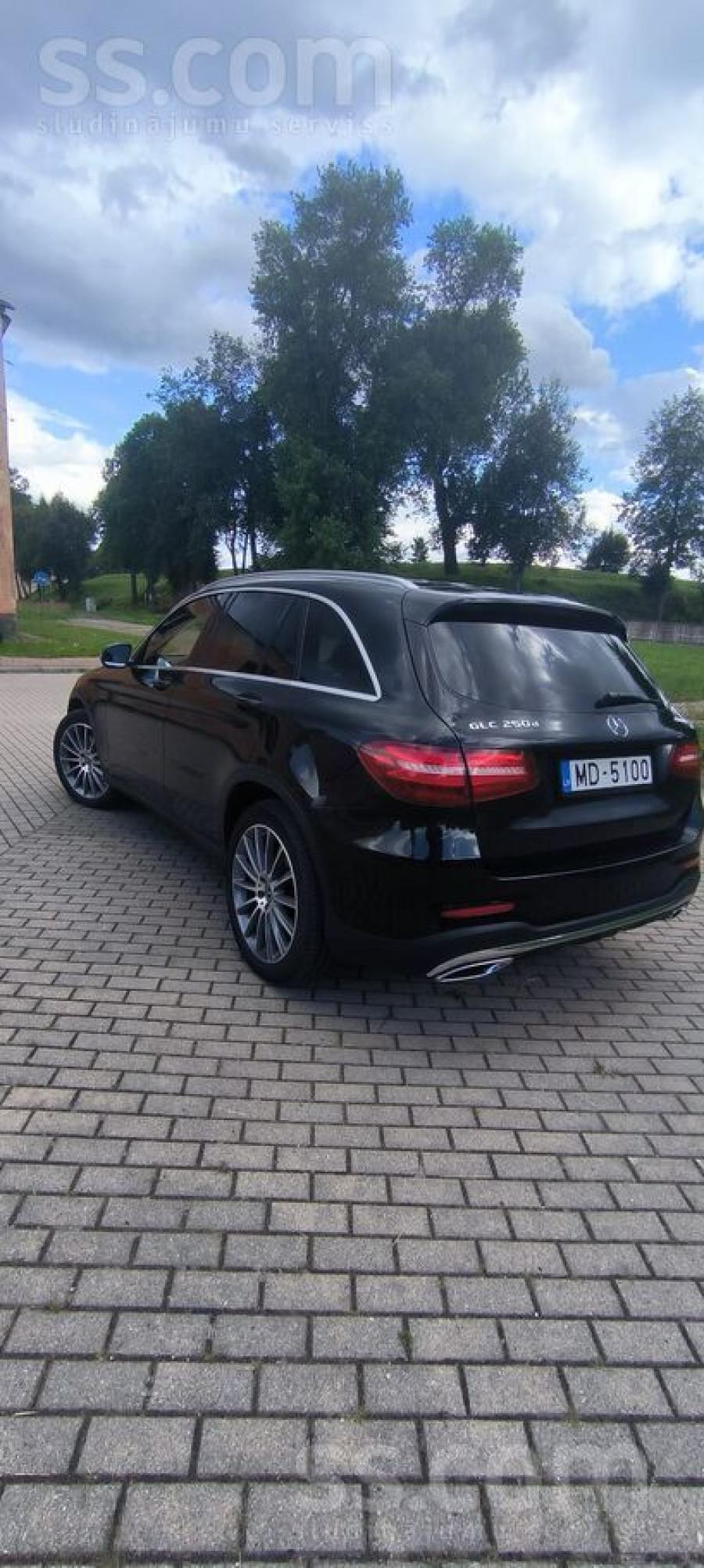 Melns Mercedes-Benz GLC 250 2015 Daugavpils, ar dzinēja tilpumu 2.20 L un nobraukumu 322 tūkst. km par 17500 €, foto 8 vietnē AUTOMOTO.COM.LV