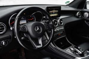 Black Mercedes-Benz GLC 250 2016 in Elektrenai, with an engine capacity of 2.14 L and mileage of 210 thousand km for 17900 €, photo 9 on AUTOMOTO.COM.LV