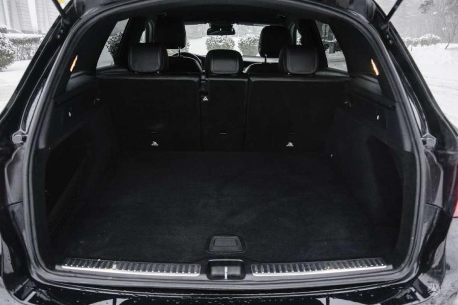 Black Mercedes-Benz GLC 250 2016 in Elektrenai, with an engine capacity of 2.14 L and mileage of 210 thousand km for 17900 €, photo 23 on AUTOMOTO.COM.LV