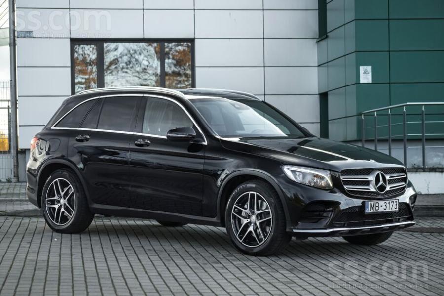 Black Mercedes-Benz GLC 250 2016 in Tukums, with an engine capacity of 2.20 L and mileage of 211 thousand km for 21500 €, photo 1 on AUTOMOTO.COM.LV