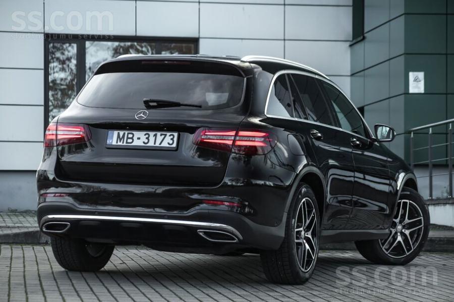 Black Mercedes-Benz GLC 250 2016 in Tukums, with an engine capacity of 2.20 L and mileage of 211 thousand km for 21500 €, photo 7 on AUTOMOTO.COM.LV