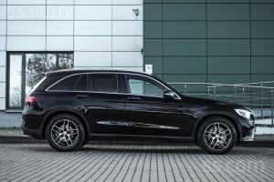 Black Mercedes-Benz GLC 250 2016 in Tukums, with an engine capacity of 2.20 L and mileage of 211 thousand km for 21500 €, photo 9 on AUTOMOTO.COM.LV