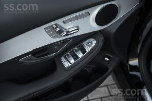 Black Mercedes-Benz GLC 250 2016 in Tukums, with an engine capacity of 2.20 L and mileage of 211 thousand km for 21500 €, photo 15 on AUTOMOTO.COM.LV