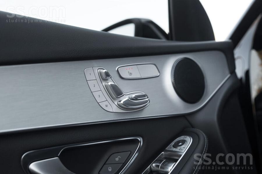 Black Mercedes-Benz GLC 250 2016 in Tukums, with an engine capacity of 2.20 L and mileage of 211 thousand km for 21500 €, photo 16 on AUTOMOTO.COM.LV