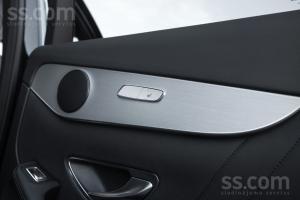 Black Mercedes-Benz GLC 250 2016 in Tukums, with an engine capacity of 2.20 L and mileage of 211 thousand km for 21500 €, photo 18 on AUTOMOTO.COM.LV