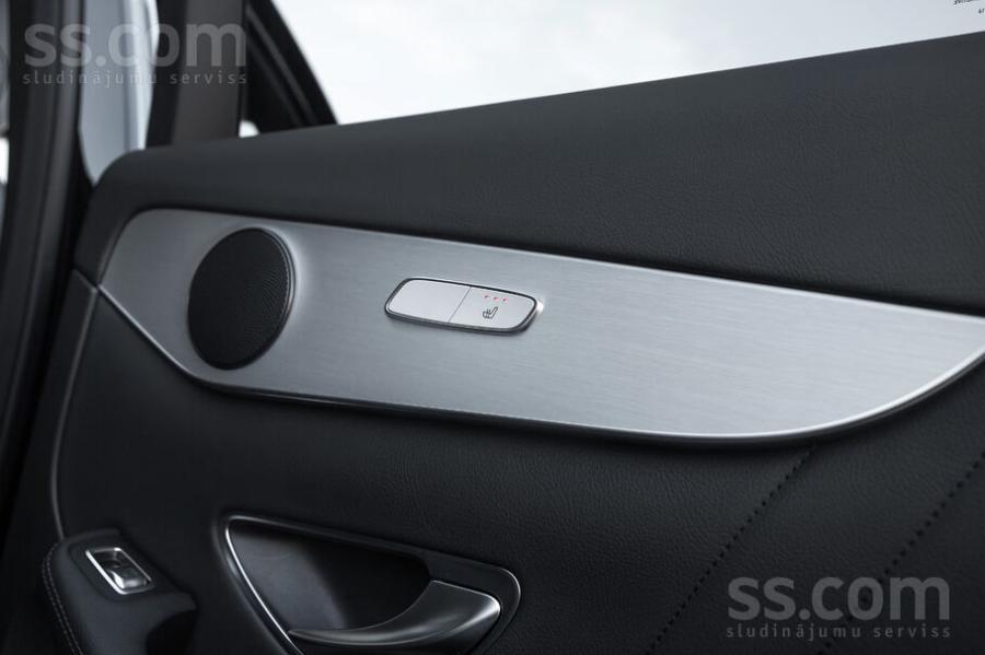 Black Mercedes-Benz GLC 250 2016 in Tukums, with an engine capacity of 2.20 L and mileage of 211 thousand km for 21500 €, photo 18 on AUTOMOTO.COM.LV