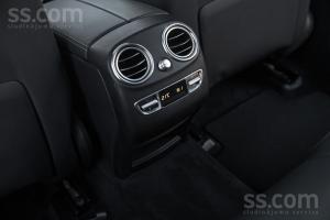 Black Mercedes-Benz GLC 250 2016 in Tukums, with an engine capacity of 2.20 L and mileage of 211 thousand km for 21500 €, photo 19 on AUTOMOTO.COM.LV