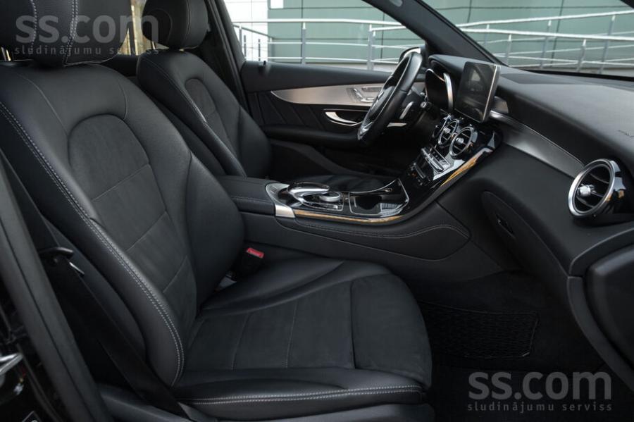 Black Mercedes-Benz GLC 250 2016 in Tukums, with an engine capacity of 2.20 L and mileage of 211 thousand km for 21500 €, photo 21 on AUTOMOTO.COM.LV