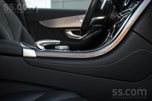 Black Mercedes-Benz GLC 250 2016 in Tukums, with an engine capacity of 2.20 L and mileage of 211 thousand km for 21500 €, photo 22 on AUTOMOTO.COM.LV