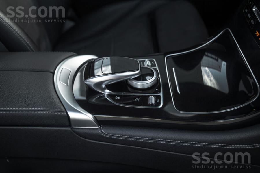 Black Mercedes-Benz GLC 250 2016 in Tukums, with an engine capacity of 2.20 L and mileage of 211 thousand km for 21500 €, photo 24 on AUTOMOTO.COM.LV