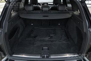 Black Mercedes-Benz GLC 250 2016 in Tukums, with an engine capacity of 2.20 L and mileage of 211 thousand km for 21500 €, photo 30 on AUTOMOTO.COM.LV