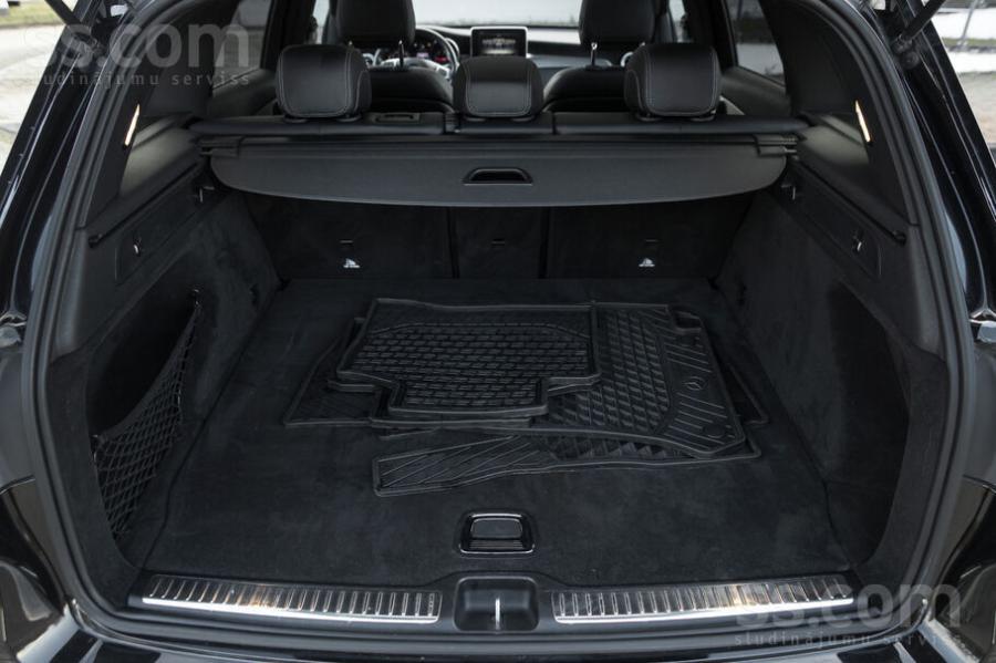 Black Mercedes-Benz GLC 250 2016 in Tukums, with an engine capacity of 2.20 L and mileage of 211 thousand km for 21500 €, photo 30 on AUTOMOTO.COM.LV