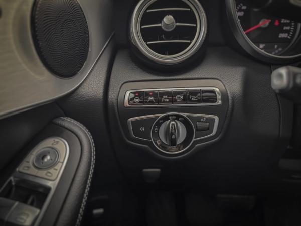 Melns Mercedes-Benz GLC 250 2016 Rīga, ar dzinēja tilpumu 2.20 L un nobraukumu 221 tūkst. km par 20300 €, foto 6 vietnē AUTOMOTO.COM.LV