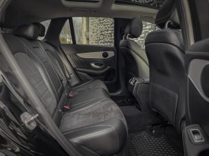 Black Mercedes-Benz GLC 250 2016 in Riga, with an engine capacity of 2.20 L and mileage of 221 thousand km for 20300 €, photo 10 on AUTOMOTO.COM.LV