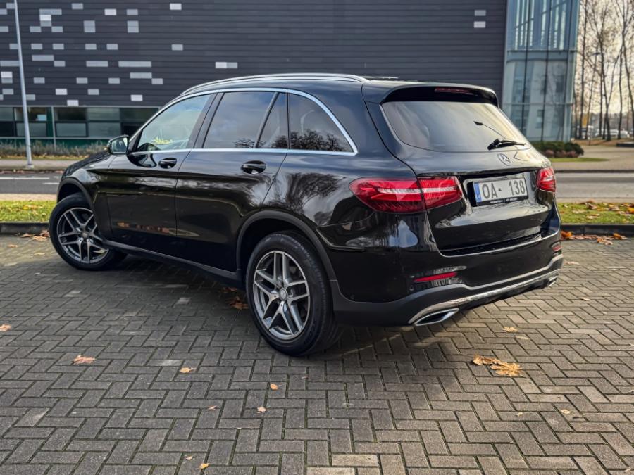 Black Mercedes-Benz GLC 250 2016 in Riga, with an engine capacity of 2.20 L and mileage of 221 thousand km for 20300 €, photo 17 on AUTOMOTO.COM.LV