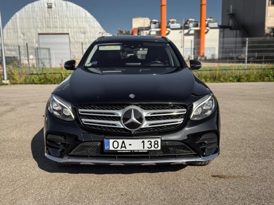 Black Mercedes-Benz GLC 250 2016 in Riga, with an engine capacity of 2.20 L and mileage of 221 thousand km for 20300 €, photo 22 on AUTOMOTO.COM.LV