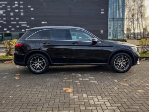 Black Mercedes-Benz GLC 250 2016 in Riga, with an engine capacity of 2.20 L and mileage of 221 thousand km for 20300 €, photo 26 on AUTOMOTO.COM.LV