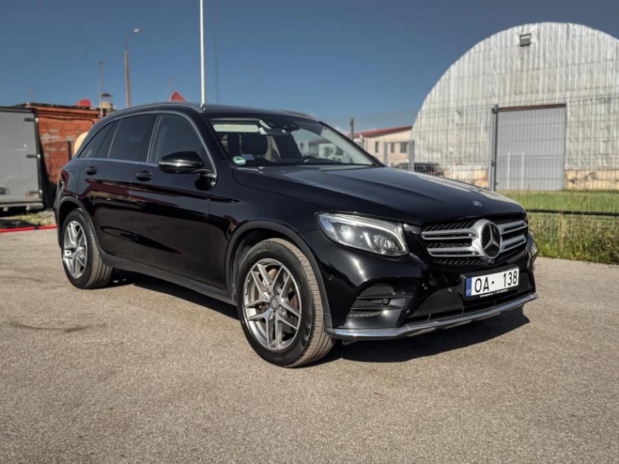 Black Mercedes-Benz GLC 250 2016 in Riga, with an engine capacity of 2.20 L and mileage of 221 thousand km for 20300 €, photo 28 on AUTOMOTO.COM.LV