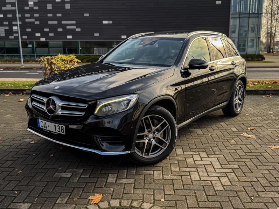 Black Mercedes-Benz GLC 250 2016 in Riga, with an engine capacity of 2.20 L and mileage of 221 thousand km for 20300 €, photo 31 on AUTOMOTO.COM.LV